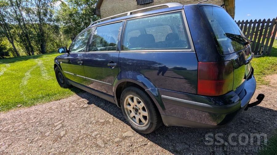 Zils Volkswagen Passat B5 2000 Ogre, ar dzinēja tilpumu 1.90 L un nobraukumu 354 tūkst. km par 1500 €, foto 4 vietnē AUTOMOTO.COM.LV
