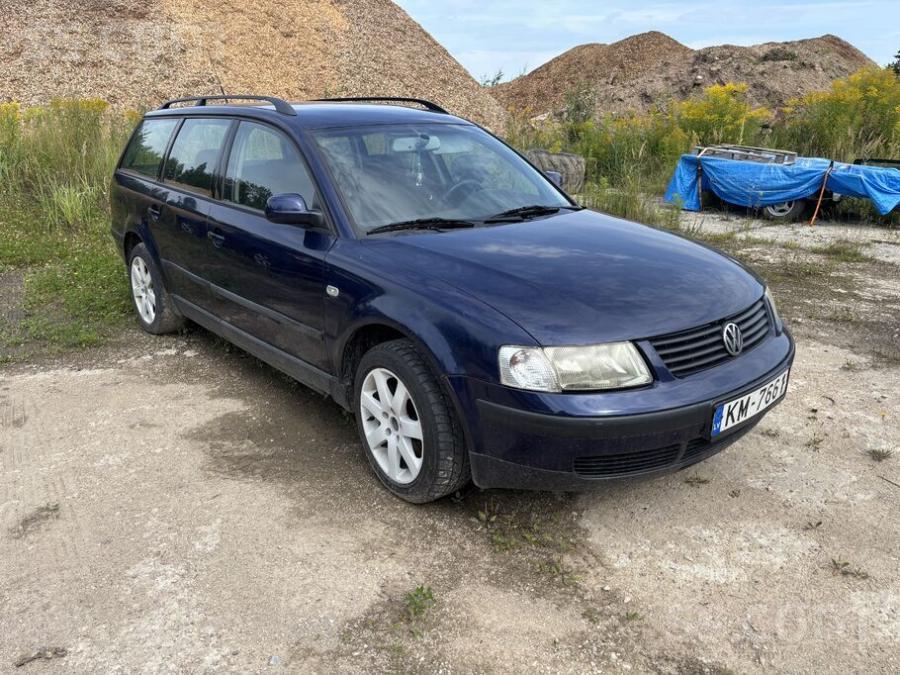 Zils Volkswagen Passat B5 2000 Valmiera, ar dzinēja tilpumu 1.90 L un nobraukumu 389 tūkst. km par 900 €, foto 7 vietnē AUTOMOTO.COM.LV