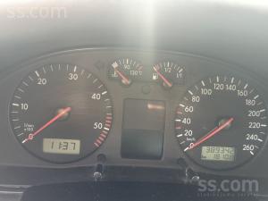 Zils Volkswagen Passat B5 2000 Valmiera, ar dzinēja tilpumu 1.90 L un nobraukumu 389 tūkst. km par 900 €, foto 12 vietnē AUTOMOTO.COM.LV