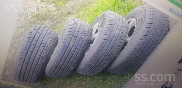 Zils Volkswagen Passat B5 2000 Ogre, ar dzinēja tilpumu 1.90 L un nobraukumu 354 tūkst. km par 2200 €, foto 11 vietnē AUTOMOTO.COM.LV