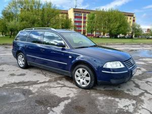Zils Volkswagen Passat B5 2001 Bauska, ar dzinēja tilpumu 2.50 L un nobraukumu 279 tūkst. km par 2350 €, foto 2 vietnē AUTOMOTO.COM.LV