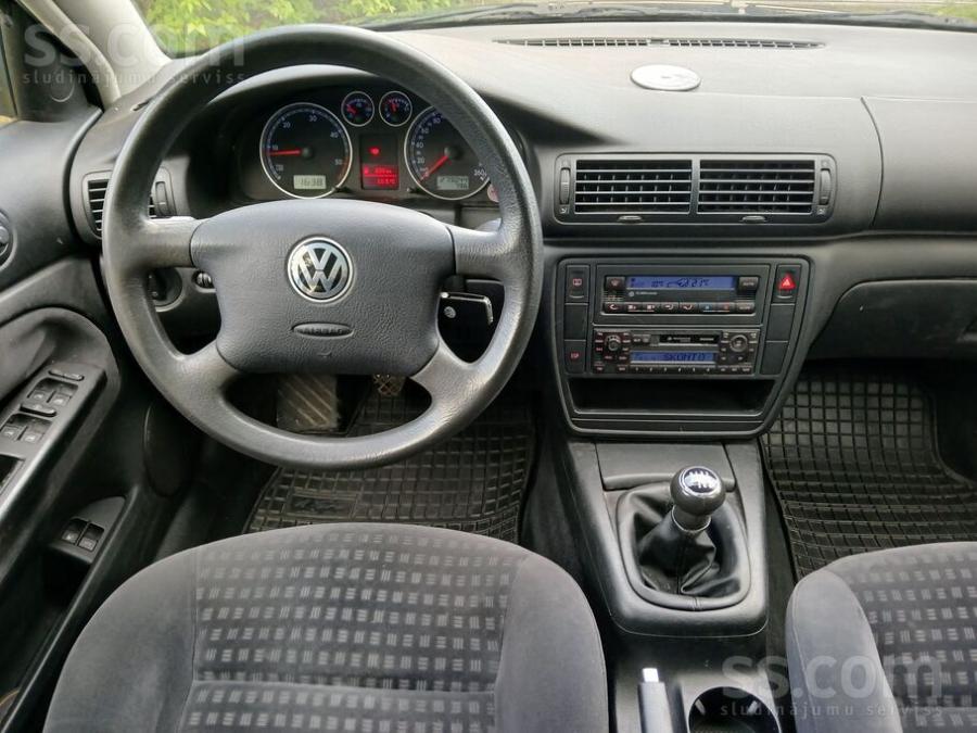 Zils Volkswagen Passat B5 2001 Bauska, ar dzinēja tilpumu 2.50 L un nobraukumu 279 tūkst. km par 2350 €, foto 12 vietnē AUTOMOTO.COM.LV