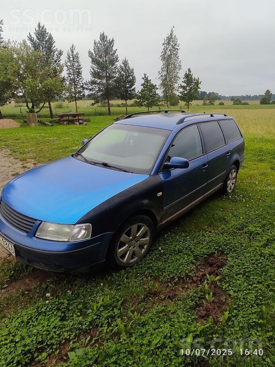 Blue Volkswagen Passat B5 2001 in Preili, with an engine capacity of 1.90 L and mileage of 350 thousand km for 850 €, photo 3 on AUTOMOTO.COM.LV