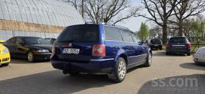 Синий Фольксваген Пассат Б5 2001 в Валмиера, объемом двигателя 2.50 л и пробегом 471 тыс. км за 1000 €, фото 6 на AUTOMOTO.COM.LV