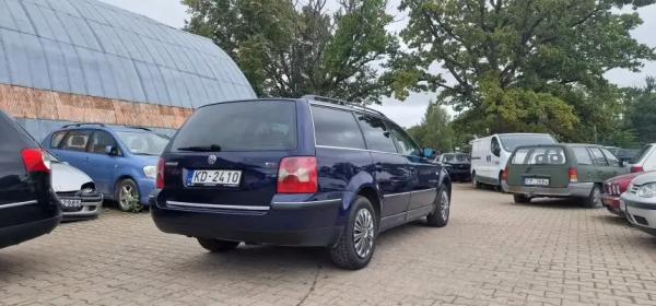 Zils Volkswagen Passat B5 2001 Valmiera, ar dzinēja tilpumu 1.90 L un nobraukumu 385 tūkst. km par 1400 €, foto 3 vietnē AUTOMOTO.COM.LV