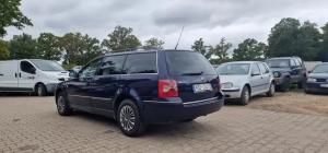 Blue Volkswagen Passat B5 2001 in Valmiera, with an engine capacity of 1.90 L and mileage of 385 thousand km for 1400 €, photo 6 on AUTOMOTO.COM.LV