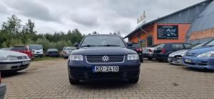 Blue Volkswagen Passat B5 2001 in Valmiera, with an engine capacity of 1.90 L and mileage of 385 thousand km for 1400 €, photo 9 on AUTOMOTO.COM.LV
