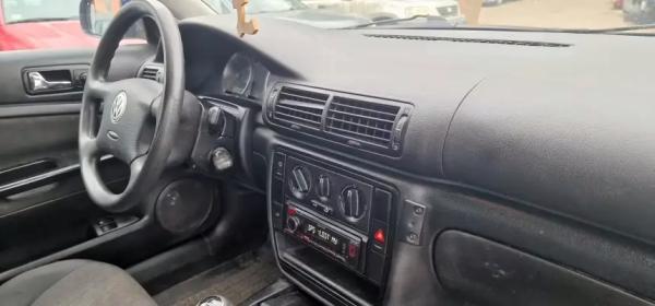 Zils Volkswagen Passat B5 2001 Valmiera, ar dzinēja tilpumu 1.90 L un nobraukumu 385 tūkst. km par 1400 €, foto 10 vietnē AUTOMOTO.COM.LV