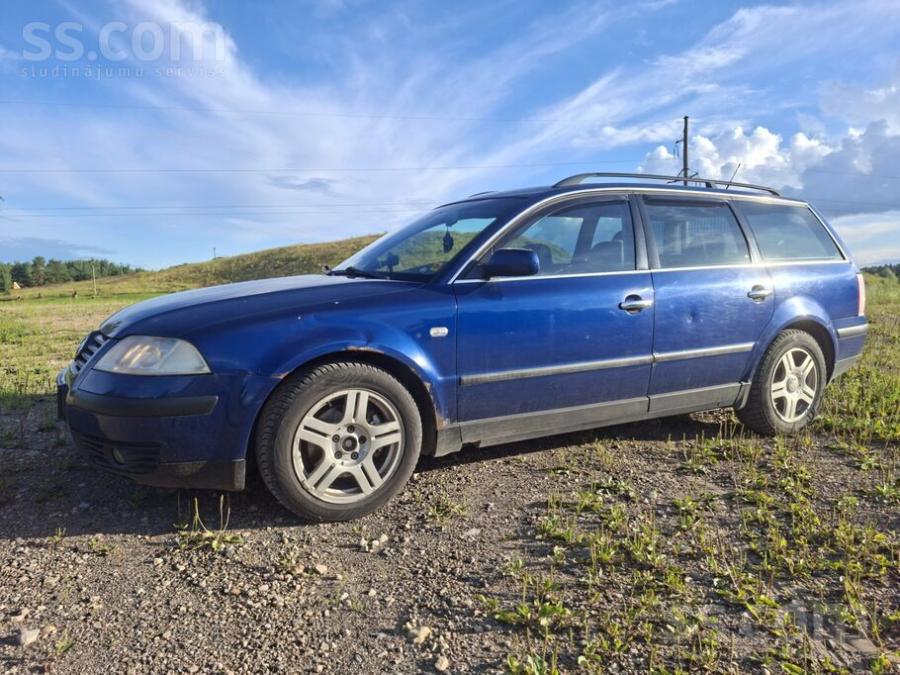 Blue Volkswagen Passat B5 2001 in Jekabpils, with an engine capacity of 1.90 L and mileage of 372 thousand km for 1350 €, photo 1 on AUTOMOTO.COM.LV