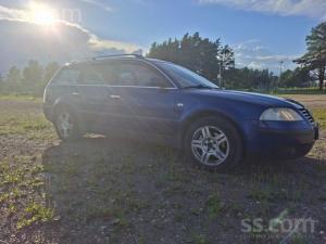 Blue Volkswagen Passat B5 2001 in Jekabpils, with an engine capacity of 1.90 L and mileage of 372 thousand km for 1350 €, photo 5 on AUTOMOTO.COM.LV