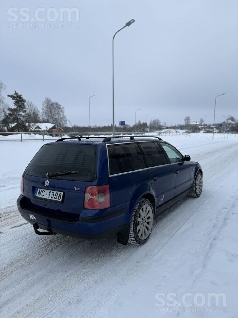 Zils Volkswagen Passat B5 2002 Rēzekne, ar dzinēja tilpumu 1.90 L un nobraukumu 399 tūkst. km par 1700 €, foto 2 vietnē AUTOMOTO.COM.LV