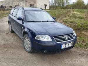 Zils Volkswagen Passat B5 2002 Rēzekne, ar dzinēja tilpumu 1.90 L un nobraukumu 372 tūkst. km par 1250 €, foto  vietnē AUTOMOTO.COM.LV