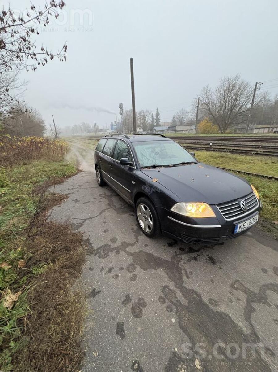 Blue Volkswagen Passat B5 2002 in Riga, with an engine capacity of 1.90 L and mileage of 310 thousand km for 700 €, photo 3 on AUTOMOTO.COM.LV