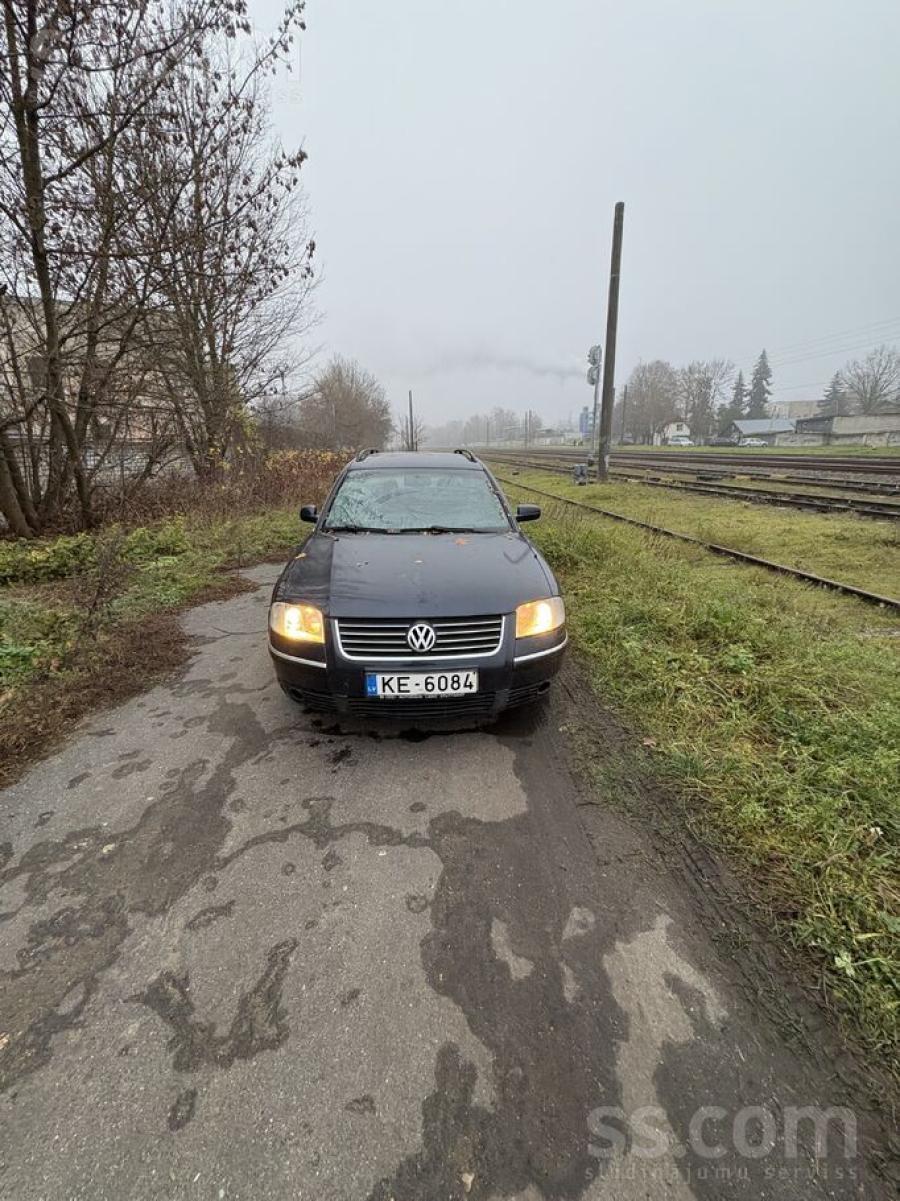 Blue Volkswagen Passat B5 2002 in Riga, with an engine capacity of 1.90 L and mileage of 310 thousand km for 700 €, photo 4 on AUTOMOTO.COM.LV