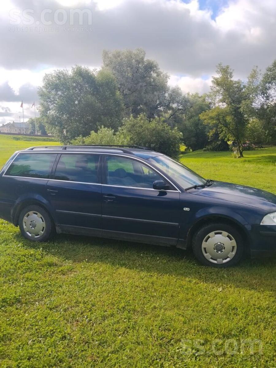 Blue Volkswagen Passat B5 2002 in Rezekne, with an engine capacity of 1.90 L and mileage of 465 thousand km for 950 €, photo 3 on AUTOMOTO.COM.LV