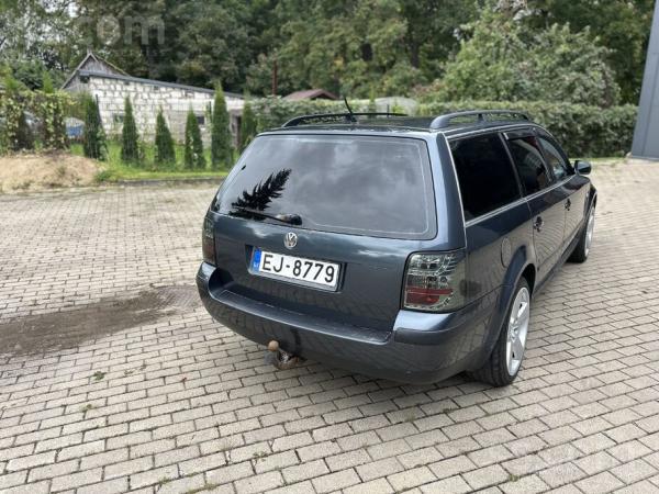 Blue Volkswagen Passat B5 2002 in Jekabpils, with an engine capacity of 1.90 L and mileage of 282 thousand km for 1450 €, photo 5 on AUTOMOTO.COM.LV