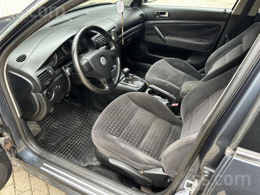 Blue Volkswagen Passat B5 2002 in Jekabpils, with an engine capacity of 1.90 L and mileage of 282 thousand km for 1450 €, photo 8 on AUTOMOTO.COM.LV