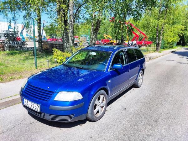 Zils Volkswagen Passat B5 2003 Rīga, ar dzinēja tilpumu 1.90 L un nobraukumu 316 tūkst. km par 450 €, foto 1 vietnē AUTOMOTO.COM.LV