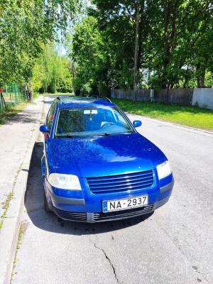 Zils Volkswagen Passat B5 2003 Rīga, ar dzinēja tilpumu 1.90 L un nobraukumu 316 tūkst. km par 450 €, foto 2 vietnē AUTOMOTO.COM.LV