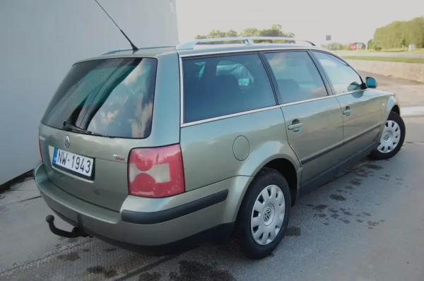 Zils Volkswagen Passat B5 2003 Jēkabpils, ar dzinēja tilpumu 1.90 L un nobraukumu 323 tūkst. km par 2790 €, foto 2 vietnē AUTOMOTO.COM.LV