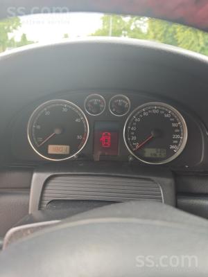 Синий Фольксваген Пассат Б5 2003 в Тукумс, объемом двигателя 1.90 л и пробегом 600 тыс. км за 1000 €, фото 6 на AUTOMOTO.COM.LV