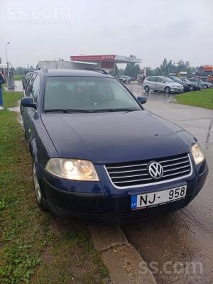 Blue Volkswagen Passat B5 2003 in Rezekne, with an engine capacity of 1.90 L and mileage of 365 thousand km for 1300 €, photo 4 on AUTOMOTO.COM.LV