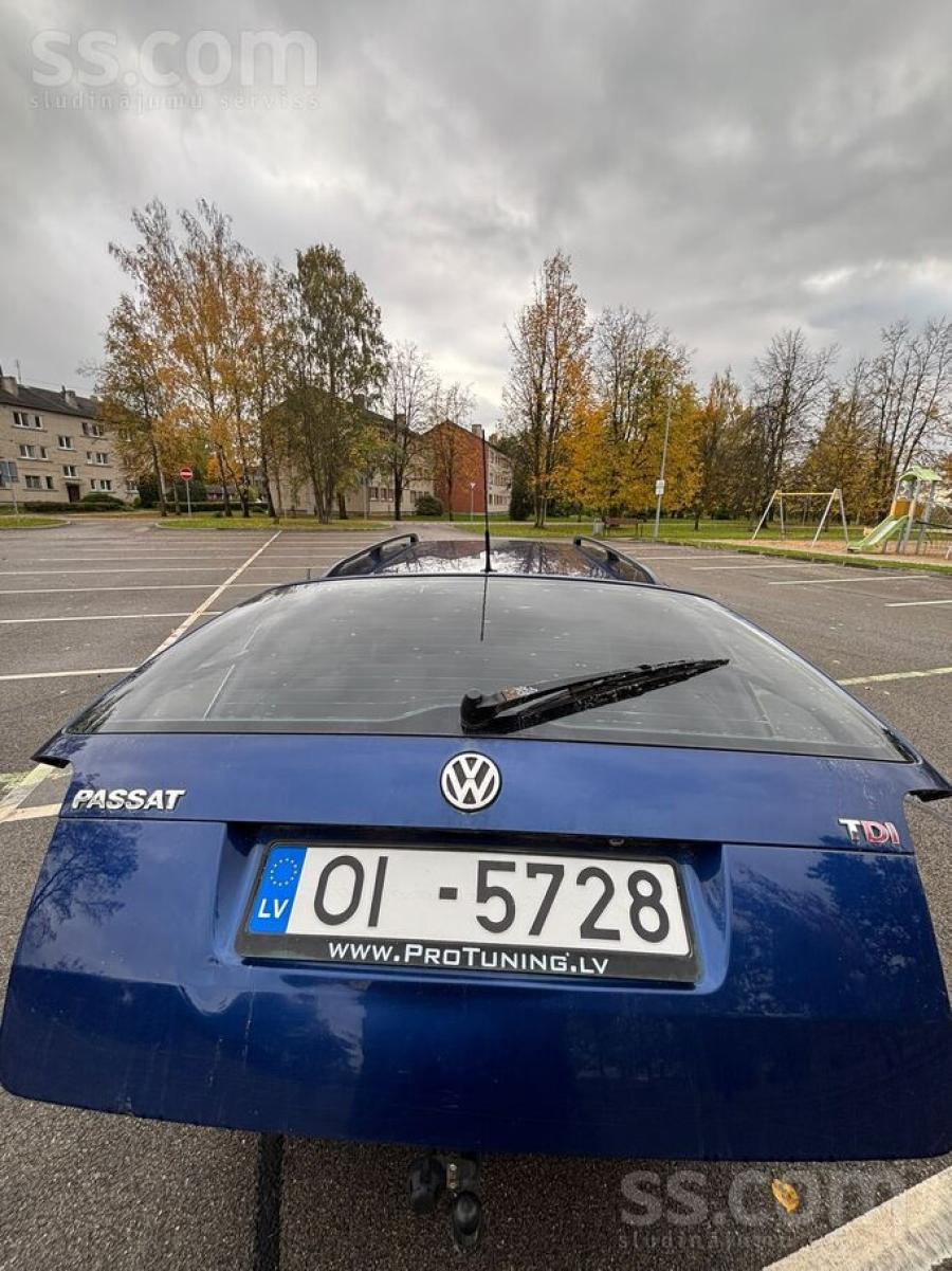 Zils Volkswagen Passat B5 2003 Bauska, ar dzinēja tilpumu 1.90 L un nobraukumu 463 tūkst. km par 1450 €, foto 13 vietnē AUTOMOTO.COM.LV