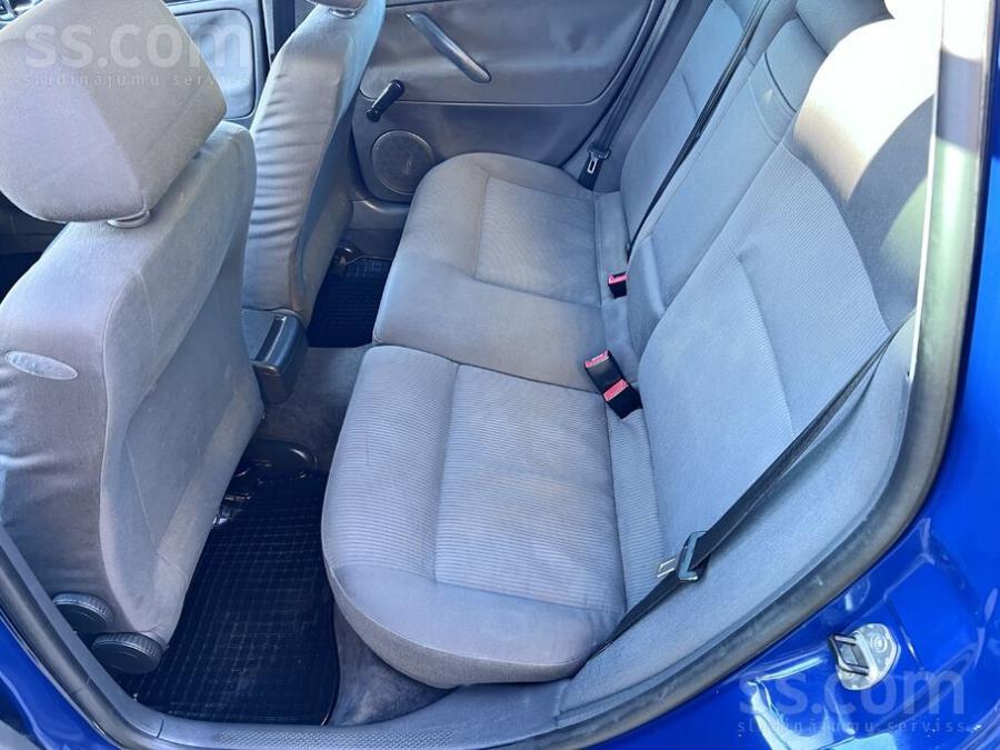 Zils Volkswagen Passat B5 2004 Daugavpils, ar dzinēja tilpumu 1.90 L un nobraukumu 285 tūkst. km par 1849 €, foto 19 vietnē AUTOMOTO.COM.LV