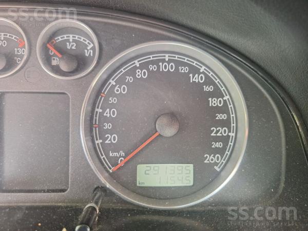 Zils Volkswagen Passat B5 2004 Rīga, ar dzinēja tilpumu 1.90 L un nobraukumu 291 tūkst. km par 1000 €, foto 6 vietnē AUTOMOTO.COM.LV