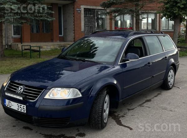 Zils Volkswagen Passat B5 2004 Krāslava, ar dzinēja tilpumu 1.80 L un nobraukumu 333 tūkst. km par 1000 €, foto 3 vietnē AUTOMOTO.COM.LV
