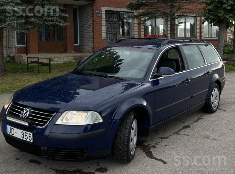 Zils Volkswagen Passat B5 2004 Krāslava, ar dzinēja tilpumu 1.80 L un nobraukumu 333 tūkst. km par 1000 €, foto 4 vietnē AUTOMOTO.COM.LV
