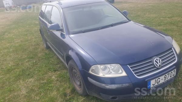 Blue Volkswagen Passat B5 2004 in Ventspils, with an engine capacity of 1.90 L and mileage of 366 thousand km for 450 €, photo 5 on AUTOMOTO.COM.LV