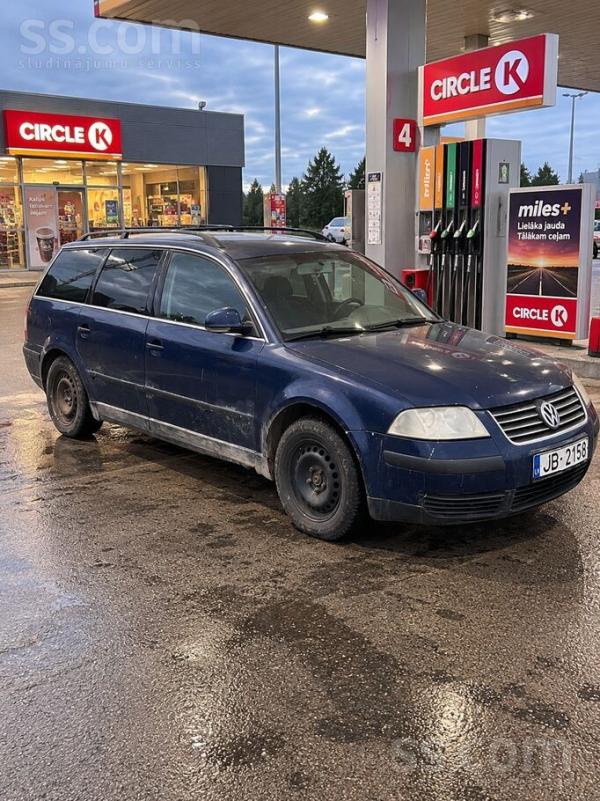 Синий Фольксваген Пассат Б5 2004 в Бауска, объемом двигателя 1.90 л и пробегом 454 тыс. км за 950 €, фото 3 на AUTOMOTO.COM.LV