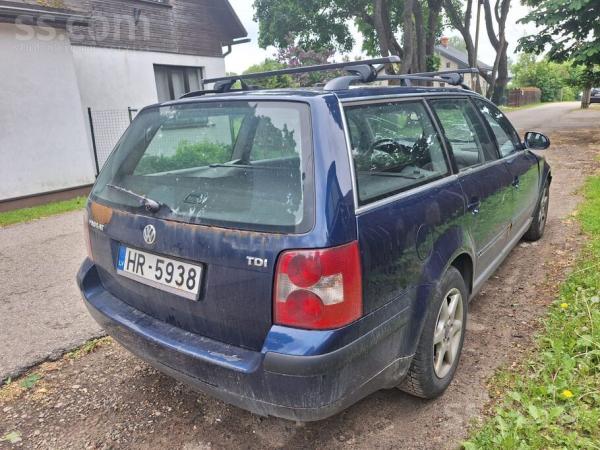 Blue Volkswagen Passat B5 2005 in Riga, with an engine capacity of 1.90 L and mileage of 374 thousand km for 350 €, photo 7 on AUTOMOTO.COM.LV