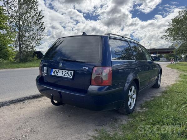 Blue Volkswagen Passat B5 2005 in Riga, with an engine capacity of 1.90 L and mileage of 466 thousand km for 1300 €, photo 7 on AUTOMOTO.COM.LV