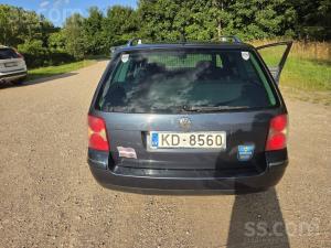 Zils Volkswagen Passat B5 2005 Daugavpils, ar dzinēja tilpumu 2.00 L un nobraukumu 335 tūkst. km par 2500 €, foto 8 vietnē AUTOMOTO.COM.LV