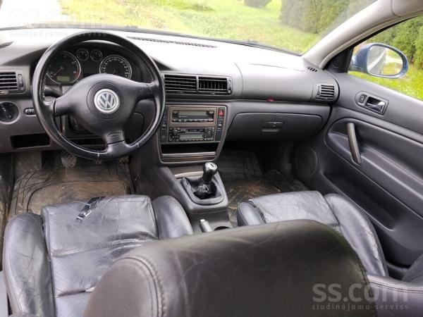Volkswagen Passat B5 2006 Rēzekne vietnē Zils Volkswagen Passat B5 2006 Rēzekne, ar dzinēja tilpumu 1.90 L un nobraukumu 300 tūkst. km par 650 €, foto 6 vietnē AUTOMOTO.COM.LV