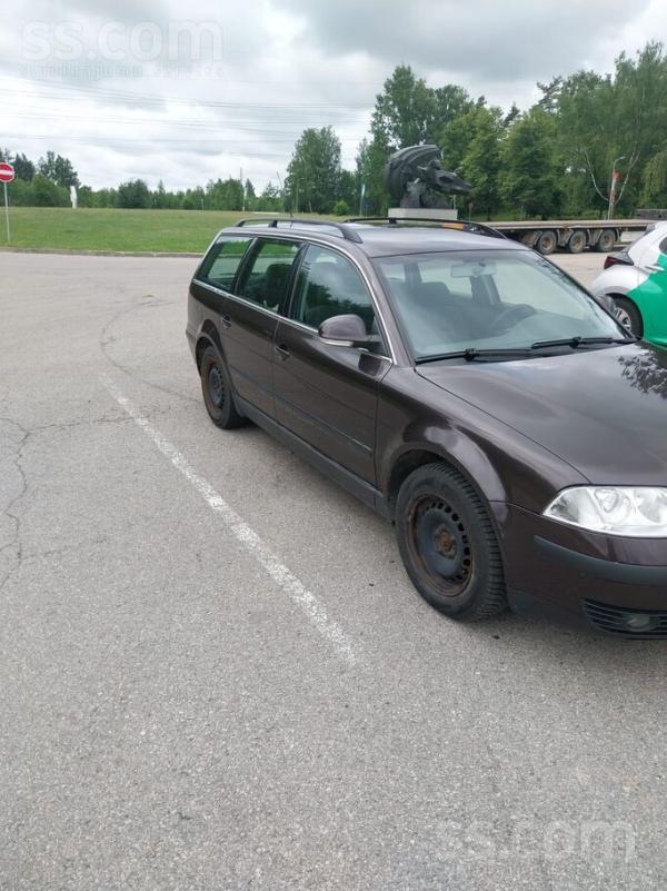 Brūns Volkswagen Passat B5 2005 Rīga, ar dzinēja tilpumu 1.90 L un nobraukumu 266 tūkst. km par 950 €, foto 3 vietnē AUTOMOTO.COM.LV