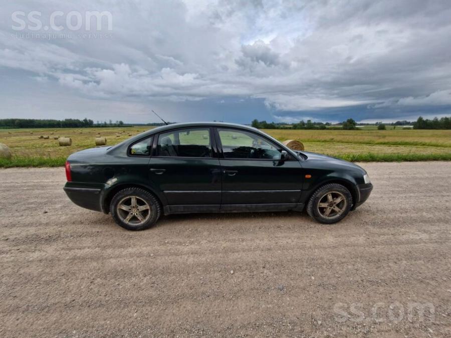 Green Volkswagen Passat B5 1997 in Preili, with an engine capacity of 1.60 L and mileage of 372 thousand km for 700 €, photo 4 on AUTOMOTO.COM.LV