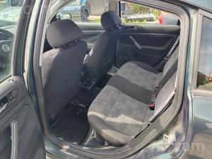 Zaļš Volkswagen Passat B5 1997 Liepāja, ar dzinēja tilpumu 1.80 L un nobraukumu 251 tūkst. km par 1200 €, foto 5 vietnē AUTOMOTO.COM.LV