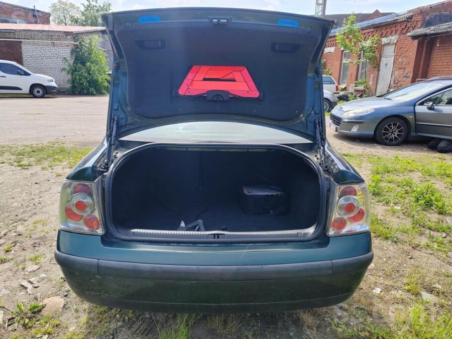 Zaļš Volkswagen Passat B5 1997 Liepāja, ar dzinēja tilpumu 1.80 L un nobraukumu 251 tūkst. km par 1200 €, foto 10 vietnē AUTOMOTO.COM.LV