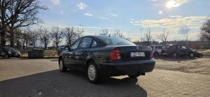 Green Volkswagen Passat B5 1997 in Valmiera, with an engine capacity of 1.60 L and mileage of 281 thousand km for 900 €, photo 5 on AUTOMOTO.COM.LV