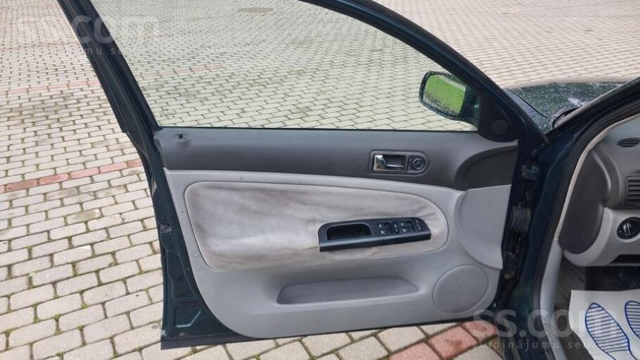 Zaļš Volkswagen Passat B5 1997 Alūksne, ar dzinēja tilpumu 1.80 L un nobraukumu 0 tūkst. km par 1150 €, foto 13 vietnē AUTOMOTO.COM.LV