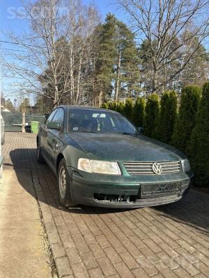 Zaļš Volkswagen Passat B5 1999 Jūrmala, ar dzinēja tilpumu 1.80 L un nobraukumu 250 tūkst. km par 200 €, foto  vietnē AUTOMOTO.COM.LV