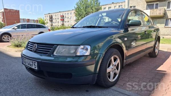 Zaļš Volkswagen Passat B5 2000 Daugavpils, ar dzinēja tilpumu 1.60 L un nobraukumu 217 tūkst. km par 650 €, foto 3 vietnē AUTOMOTO.COM.LV