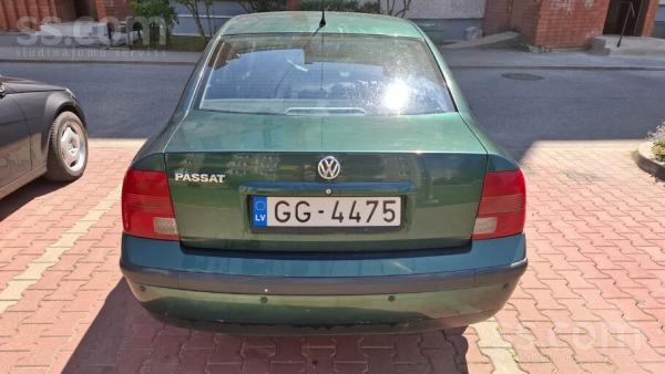 Zaļš Volkswagen Passat B5 2000 Daugavpils, ar dzinēja tilpumu 1.60 L un nobraukumu 217 tūkst. km par 650 €, foto 7 vietnē AUTOMOTO.COM.LV