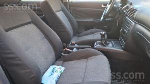 Zaļš Volkswagen Passat B5 2000 Daugavpils, ar dzinēja tilpumu 1.60 L un nobraukumu 217 tūkst. km par 650 €, foto 12 vietnē AUTOMOTO.COM.LV
