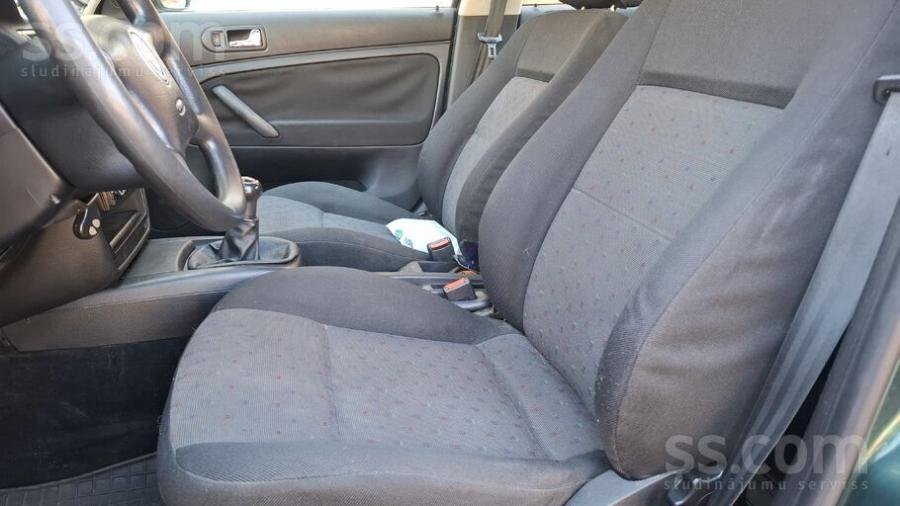 Zaļš Volkswagen Passat B5 2000 Daugavpils, ar dzinēja tilpumu 1.60 L un nobraukumu 217 tūkst. km par 650 €, foto 14 vietnē AUTOMOTO.COM.LV