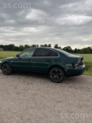 Zaļš Volkswagen Passat B5 2001 Rīga, ar dzinēja tilpumu 1.90 L un nobraukumu 481 tūkst. km par 1200 €, foto 3 vietnē AUTOMOTO.COM.LV