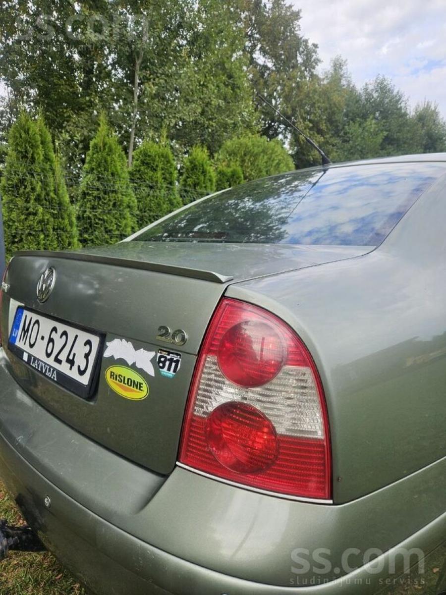 Zaļš Volkswagen Passat B5 2001 Rīga, ar dzinēja tilpumu 2.00 L un nobraukumu 331 tūkst. km par 1380 €, foto 5 vietnē AUTOMOTO.COM.LV